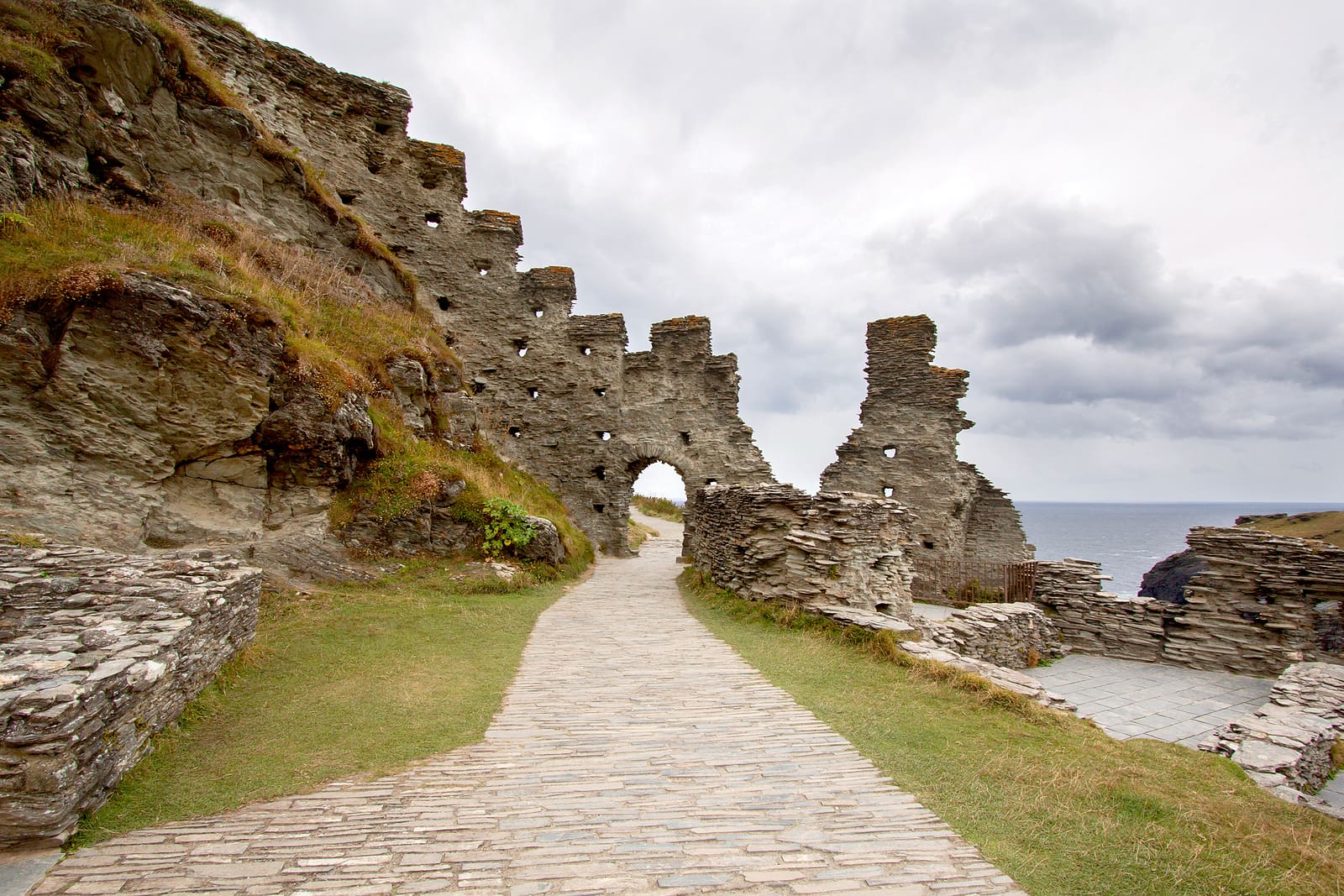 King Arthur - The Legend, History, and Cornwall’s Arthurian Sites